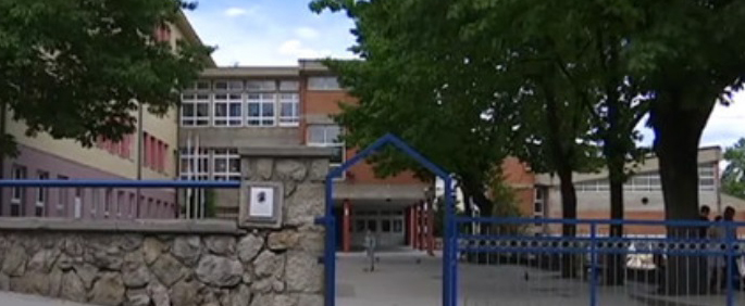 SRCE Rakovica: Svakodnevna gaženja dece u zoni OŠ Nikola Tesla, MUP ne ...